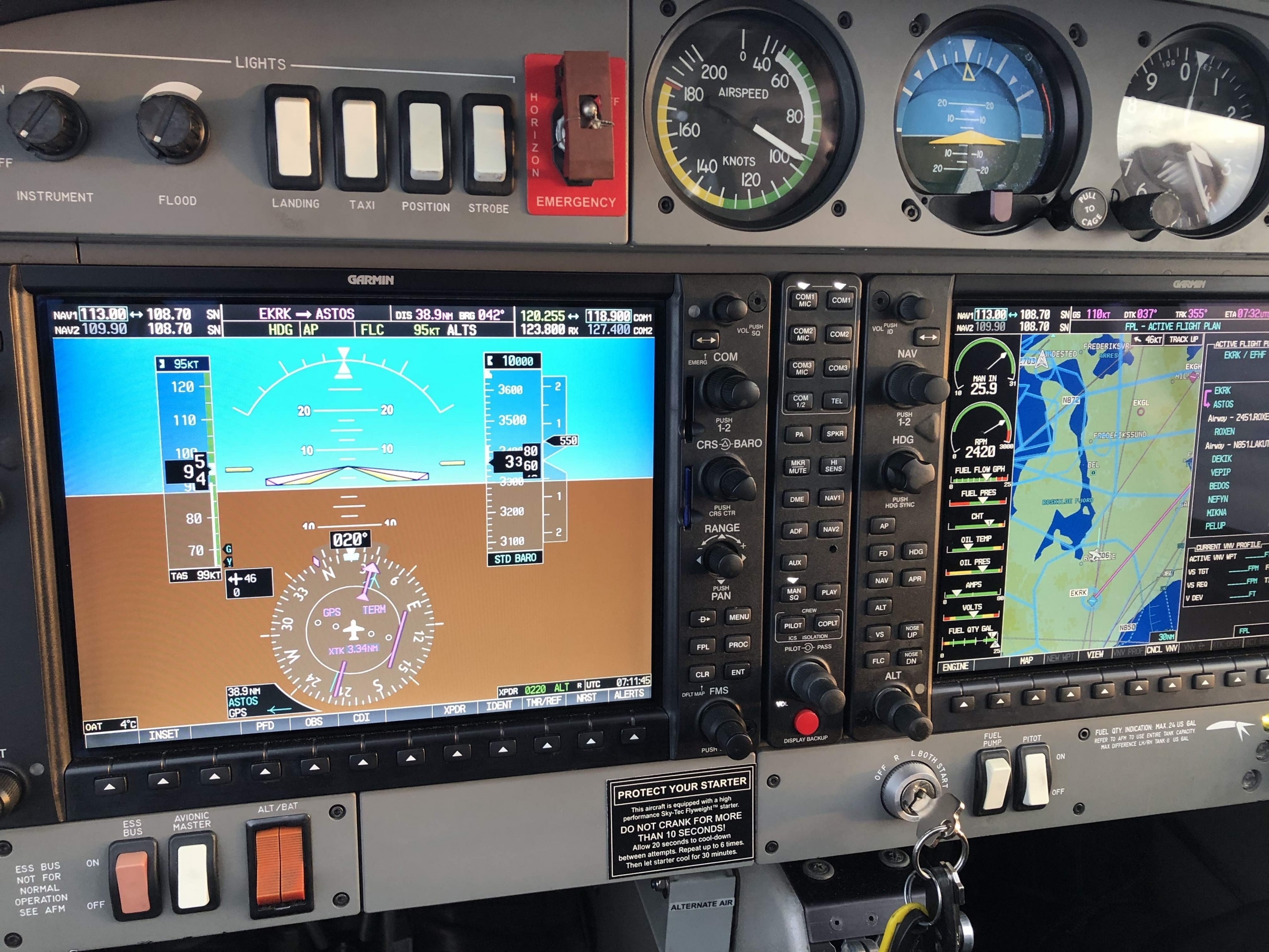 DA40-180/G1000, year 2006 - Aeropole Flight Training