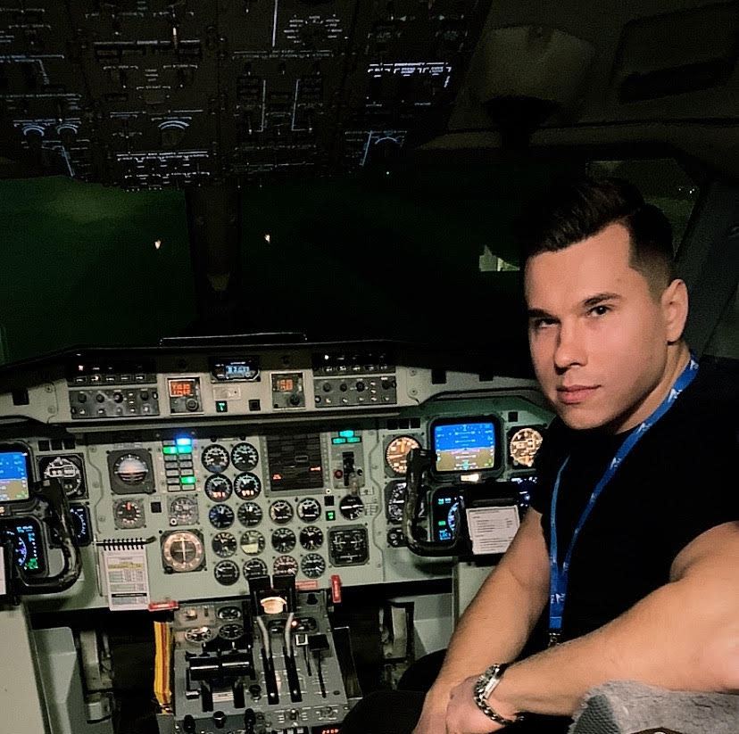 Alexey Tikhomirov - Aeropole